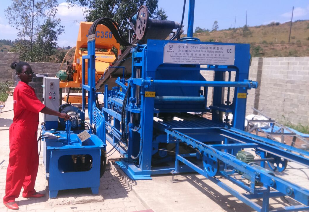 Uganda customer bought ZCJK QTY4-20A block making machine - brick ...